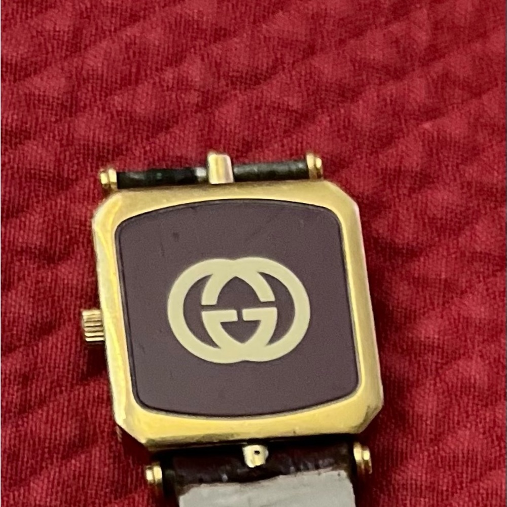 Rare Vintage Gucci Square Stacks Watch Face - Gem